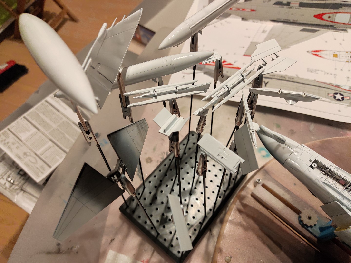 MDD F-4B Phantom II (VF-111) - studio 1:48